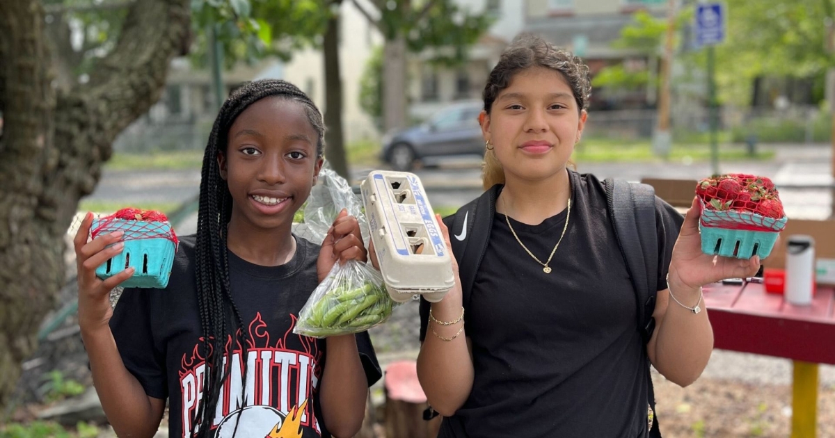 New School Farm Stands at FoodPrints Sites – FRESHFARM